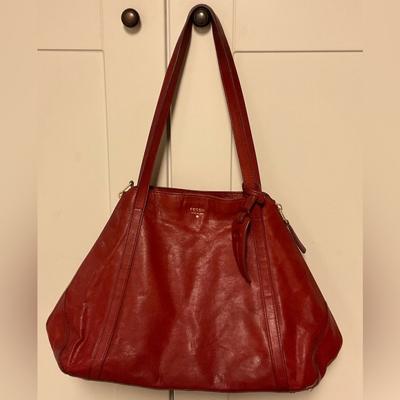 Fossil | Bags | Fossil Light Red 954 Leather Expandable Purse 16 Width ...